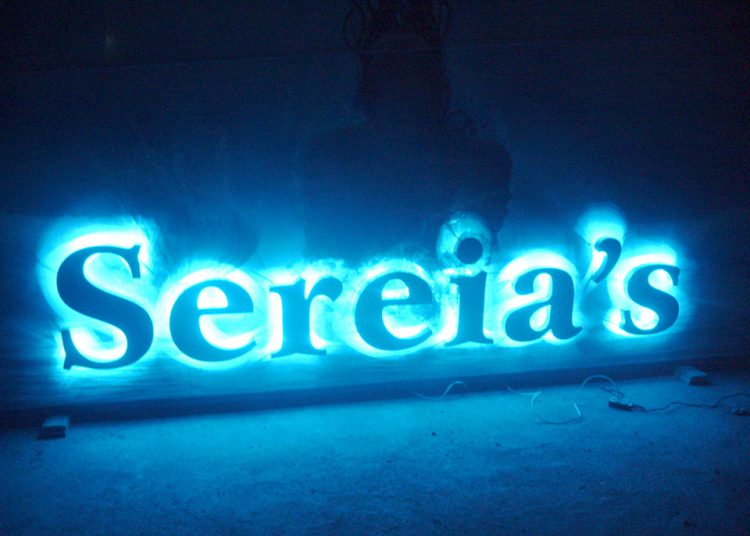 Letreiros Digitais: Tudo o que Você Precisa Saber + Exemplos