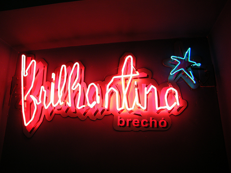 Letreiros Neon: 15 Ideias de Letras Neon para te Inspirar