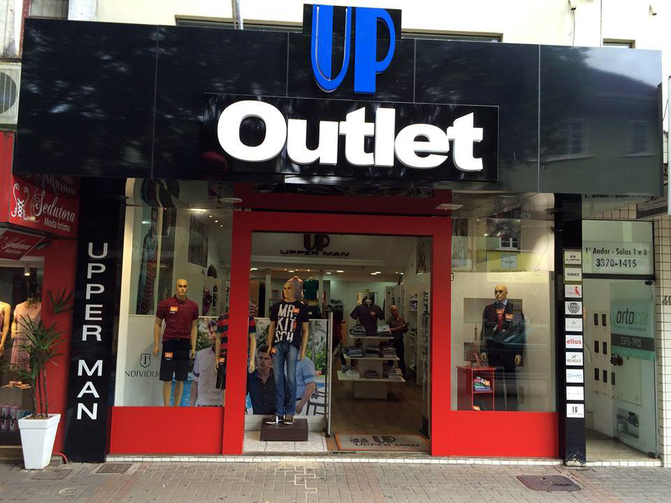 Fachadas em ACM Modernas Preta: 22 ideias para te inspirar